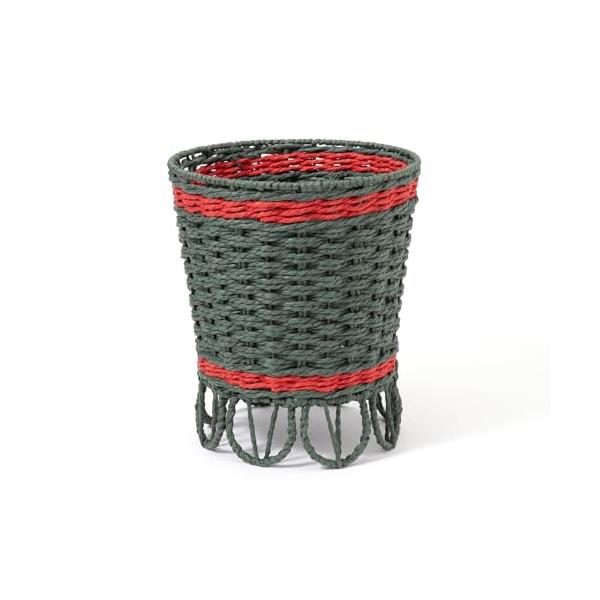 お部屋のワンポイントになるバスケットです。ハンドメイドならではのナチュラルな風合いを生かして鉢カバーにしたり、ルームシューズやパジャマなどの収納として活用するのもおすすめです。サイズ：W230*D230*H265mm原産国：中国注意事項：*...