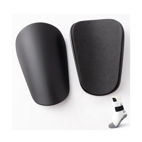 コンパクトなデザイン ミニフットボールすねガードのサイズは9.5cm*6cmとコンパクトで持ち運びが簡単。黒色でスタイリッシュなデザインです。 強力な保護力 EVAマットを使用し、十分な厚みがあり、キックや衝突から足首や膝を保護します。衝撃...