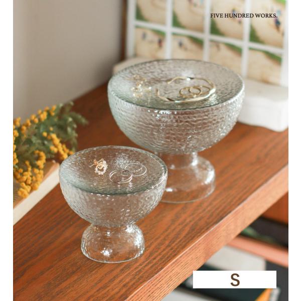 【商品名】Sceneryvase(シナリーベース)シナリー ガラススタンドトレイ S【ブランド】Creer(クレエ)【商品仕様】size：約 φ90×h75mm重量：約 135g素材：ガラス原産国：インド