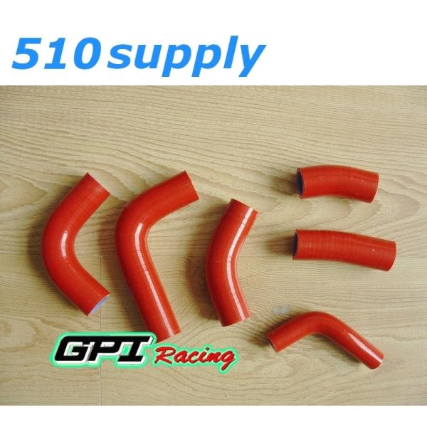 商品内容 　GPI製 　ラジエターホース特徴 　耐熱温度：-60F度〜500F度 　通常最大耐圧力：1,700kPa 　材質：高品質シリコン 　構造：3層構造 　厚さ：4.5mm 　カラー：レッド 　メーカーロゴ入り 　※商品によってはロゴ...