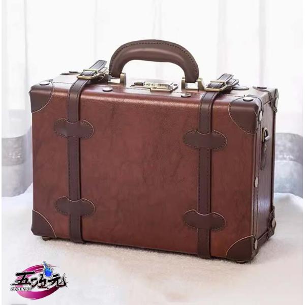 サイズ：39.5×29×15cm (機内持ち込み可能)重さ：1.5kg日常使用可能の高品質です。もちろん、コスプレ道具としても使用可能です。コスプレに最適のサイズを出品しています。フリーレン、ヴァイオレットなどのトランクケースとして使用して...