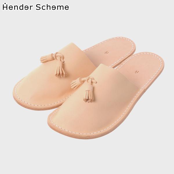 【発売日：2025年08月07日】「Hender Scheme / エンダースキーマ | leather slipper - Natural」牛のヌメ革を使用したスリッパ。中底本底共に靴の底用のレザーソールを使用しているため頑丈で、足当りも...