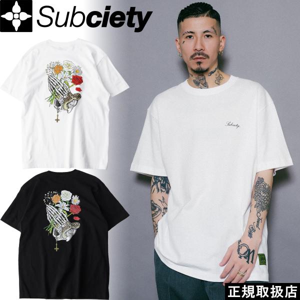 Subciety サブサエティ 正規取扱店ブランドの得意とするタトゥーテイストのグラフィックTシャツ。左胸にはシンプルな筆記体ロゴ「flow」、バックにはスカルのプレイングハンズに花束を持たせたグラフィックをプリントで施しました。花、蛇、ロ...