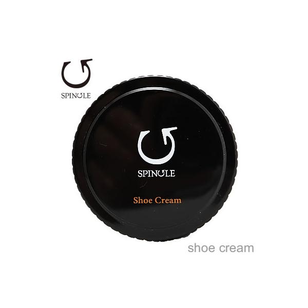 SPINGLE カンガルーレザー専用の保湿クリームです。軽く、しなやかさと丈夫さが特徴のカンガルーレザー。長くご使用いただくと革の繊維が固くなり、ごわつき感やカサつきが生じる場合があります。素材の風合いを損なうことなく、皮革内部に栄養を与え...