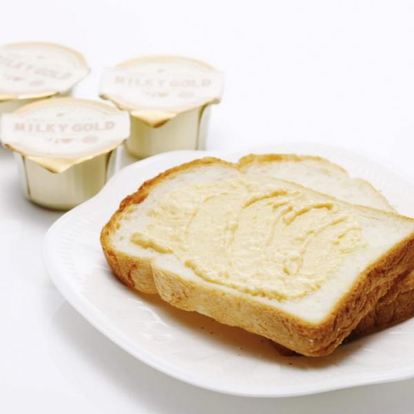 ＜常温でも美味しい！＞　いつでも、どこでも常温でそのままお召し上がりいただけます。なめらかなおいしさをどうぞ＜冷やしてもおいしい！！＞　プリンは冷やした方がいいという方には、こちらがおすすめ。クリーミーなおいしさでパンに塗る絶妙な硬さになり...