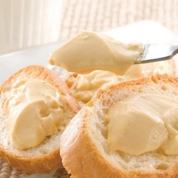 ＜常温でも美味しい！＞　いつでも、どこでも常温でそのままお召し上がりいただけます。なめらかなおいしさをどうぞ＜冷やしてもおいしい！！＞　プリンは冷やした方がいいという方には、こちらがおすすめ。クリーミーなおいしさでパンに塗る絶妙な硬さになり...