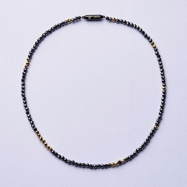 UNrust UN-101RM Luminous-ルミナス ネックレス ランダム Mサイズ 47cm____●圧倒的ラグジュアリー感__繊細にカットされた磁石が、宝石のように“輝く”Luminous（ルミナス）。まるで高級ジュエリーのような...