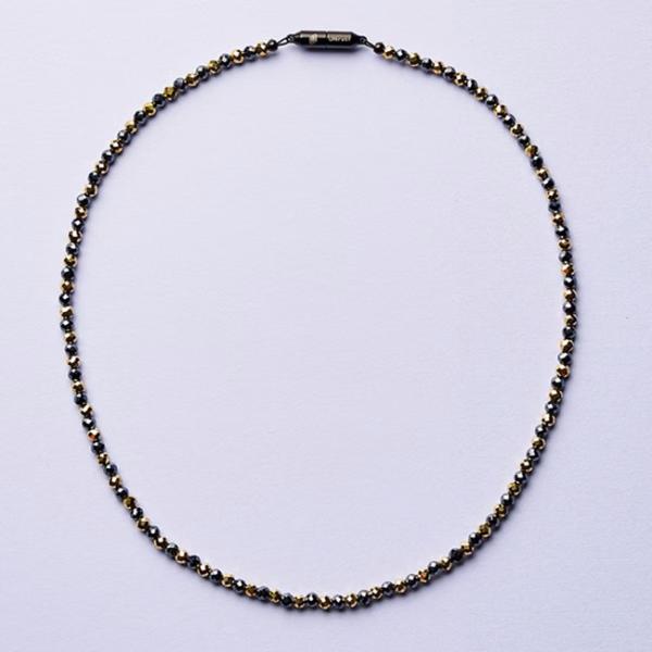 UNrust UN-101MS Luminous-ルミナス ネックレス ミックス Sサイズ 42cm____●圧倒的ラグジュアリー感__繊細にカットされた磁石が、宝石のように“輝く”Luminous（ルミナス）。まるで高級ジュエリーのような...