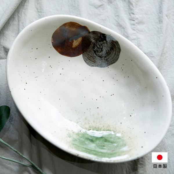 手づくり調の柔らかみのある凹凸が特徴の楕円形状のカレー皿に新色が登場！器にこだわると、家で食べるカレーがお店の味のように楽しめます。１つ１つ異なる味わい深いその表情が、盛り付けるいつものカレーをより美味しく演出します。カレーだけでなく、パス...