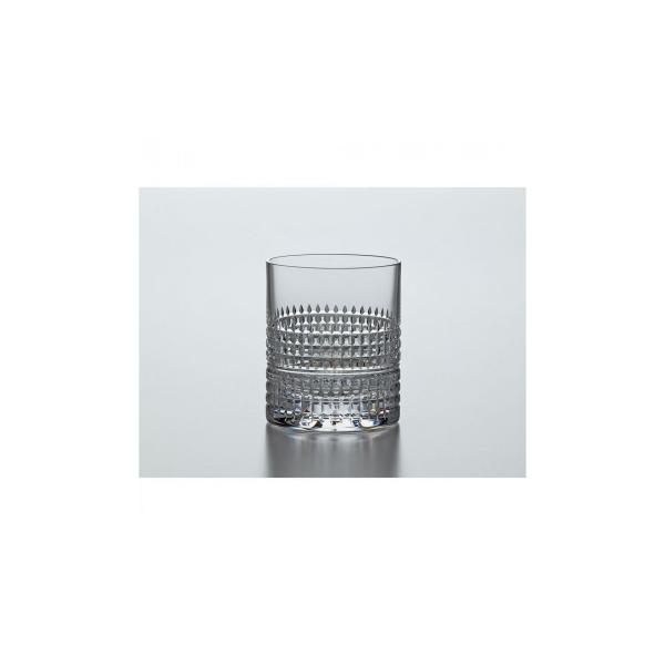 鉛を含まない「ファインクリスタル」で作られています。こちらの商品はハンドメイドとなっております。