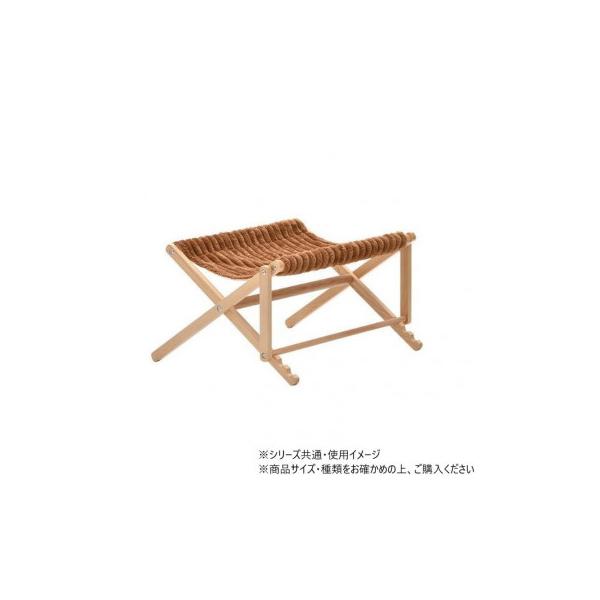折りたたんで持ち運びのできるペット用の簡易ベッドです。カバーは汚れても洗濯可能になっております。