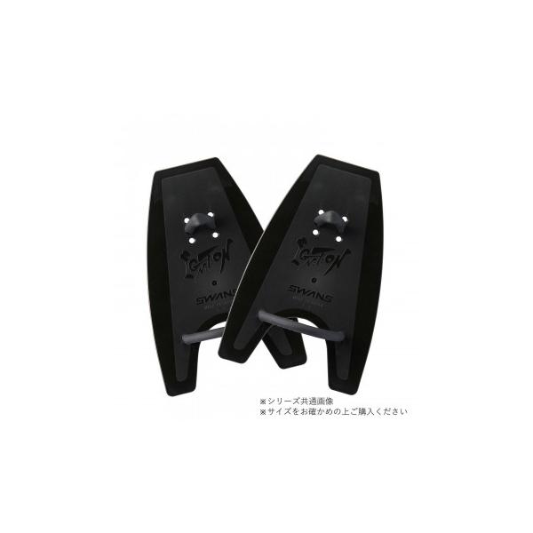 手首の動きが自由になる事でより早いキャッチの為の入射角度が得られます。指先をパドルから出すことで水の感覚を逃がしません。パドルの抵抗により推進力を増加します。パドルの抵抗により筋肉への負荷を高めます。4泳法に対応します。