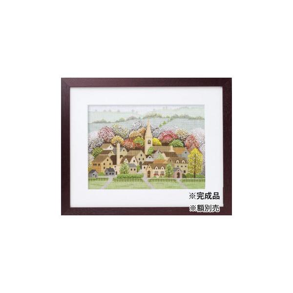 旅情あふれる美しい村・コッツウォルズの思い出を、印象深いクロスステッチキットに仕上げました。技法は、すべてクロスステッチを使用しています。技術レベルは、中級者向です。