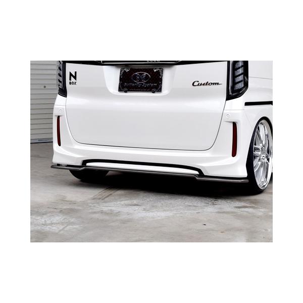 メーカー：バタフライシステム　Butterfly Systemブランド：グランツ　GLANZ商品：リアフラップスポイラー材質：FRP（未塗装） 状態：新品未使用■適合車種車種：エヌ-ボックス カスタム　N-BOX CUSTOM型式：JF3/...