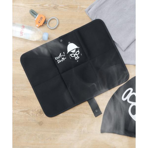 【発売日：2026年01月15日】■商品名ショッカー サウナマット■カラーブラック■サイズ▽使用時▽縦：約30.0cm横：約40.0cm厚さ：約0.5cm▽収納時▽縦：約15.0cm横：約14.0cm厚さ：約2.5cm※メジャーでの採寸とな...