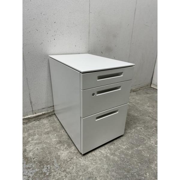 ■管理番号：2200000114938■メーカー：コクヨ■型番：SDM-IS46C3SAWNN■カラー：ホワイト /ホワイト■シリーズ：isシリーズis（アイエス）は、多彩な機能をシンプルなデザインに凝縮し、使いやすさを追求したコクヨの定番...