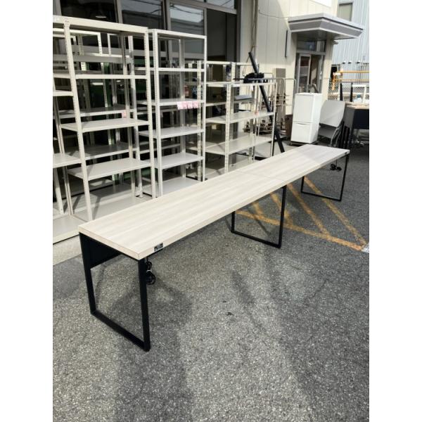 ■管理番号：2200000115002■メーカー：オカムラ■型番：MB2SJL■カラー：ナチュラル /プライズウッドライト■シリーズ：Alt Piazza(アルトピアッツァ)シリーズ一日の大半を過ごすオフィス。長い時間を過ごす場所だからこそ...