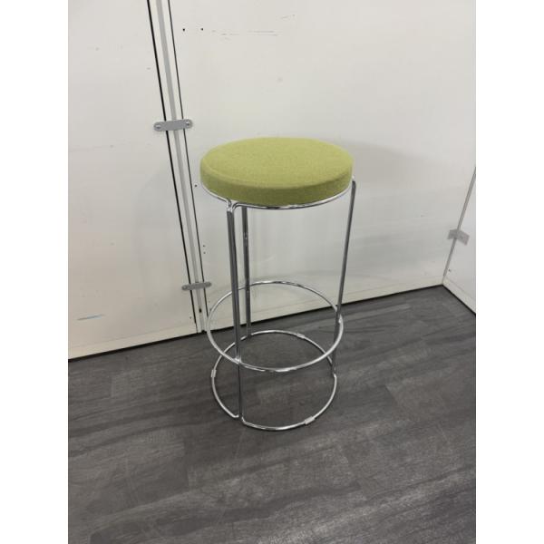 ■管理番号：2200000122181■メーカー：コクヨ■カラー：グリーン /ライトオリーブ■シリーズ：CK-750シリーズ■座面の高さ：SH720mm■座面幅：W340mm■座面奥行：D340mm■外形寸法：W405 x D405x H7...