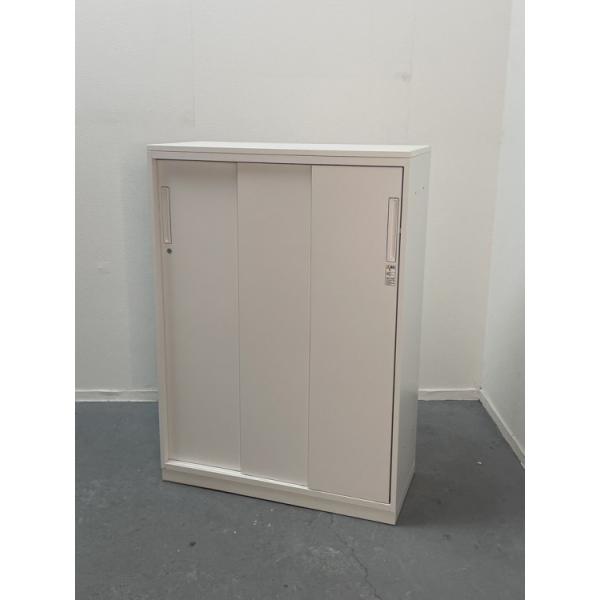 ■管理番号：2200000125715■メーカー：コクヨ■型番：BWU-HD369SAWN■カラー：ホワイト /ホワイト■シリーズ：EDIA(エディア)シリーズフラット性を追求し、シャープでスリムなデザインで統一。セキュリティ、操作感などに...