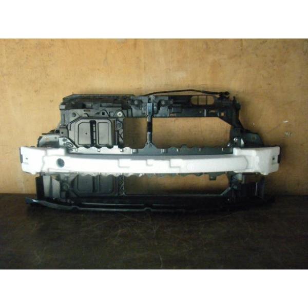 **** 商品説明を必ずご確認ください ****部品管理番号：000193025817180メーカー純正品番：D651-53-110C部品名：ラジエータコアサポート部品区分：リサイクル品管理品番：AA7451車名：デミオ車両タイプ名：5ドア...