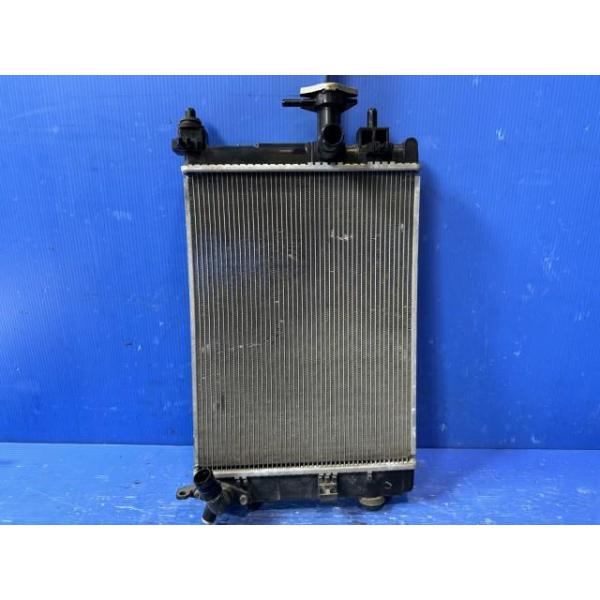 **** 商品説明を必ずご確認ください ****部品管理番号：000193031120400部品メーカー：DENSOメーカー純正品番：16400-B2370部品名：ラジエータ部品メーカー品番：422135-4220部品区分：リサイクル品管理...