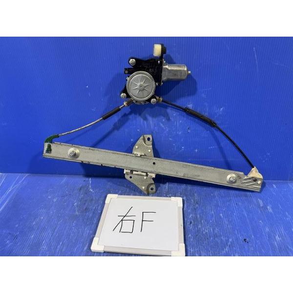 **** 商品説明を必ずご確認ください ****部品管理番号：000203015013120部品メーカー：デンソーメーカー純正品番：85710-B2010部品名：右Fドアレギュレータ・モーター部品メーカー品番：062040-1960メーカー...