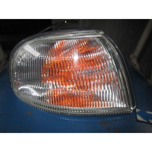 **** 商品説明を必ずご確認ください ****部品管理番号：000383526211000部品メーカー：イチコーメーカー純正品番：26100-40Y26部品名：右クリアランスランプ部品メーカー品番：3370部品区分：リサイクル品管理品番：...