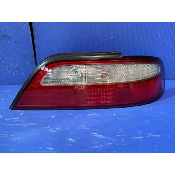 **** 商品説明を必ずご確認ください ****部品管理番号：000383526715500部品メーカー：イチコーメーカー純正品番：26550-40Y25部品名：右テールランプ部品メーカー品番：7381部品区分：リサイクル品管理品番：C62...