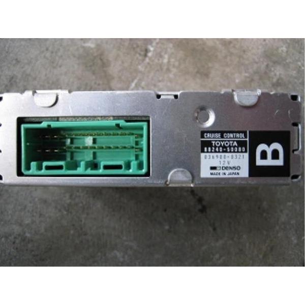 **** 商品説明を必ずご確認ください ****部品管理番号：000605945069500部品メーカー：デンソーメーカー純正品番：88240-50080部品名：クルーズコントロールコンピューター部品メーカー品番：036900-0321部品...