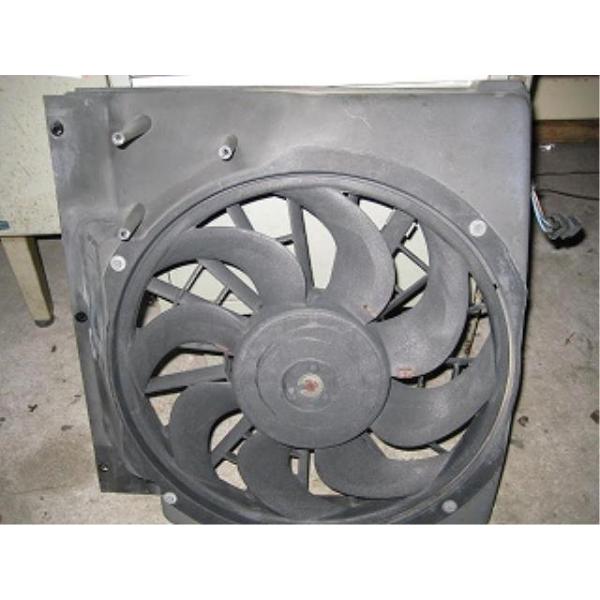 **** 商品説明を必ずご確認ください ****部品管理番号：000612327867650メーカー純正品番：1.385.163部品名：電動ファン部品メーカー品番：PA6.10GF.-20M部品区分：リサイクル品管理品番：G3854車名：B...