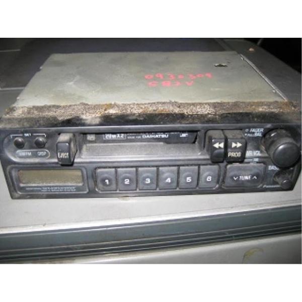 **** 商品説明を必ずご確認ください ****部品管理番号：000657844661200メーカー純正品番：86100-87509部品名：ラジカセ部品メーカー品番：CQ-LD4050A部品区分：リサイクル品管理品番：G5449車名：ハイゼ...