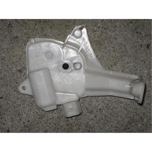 **** 商品説明を必ずご確認ください ****部品管理番号：000698673664560メーカー純正品番：MR473755部品名：左Fドアロックソレノイド部品区分：リサイクル品管理品番：G6845車名：トッポBJ車両タイプ名：5ドアハッ...