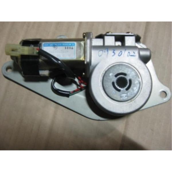 **** 商品説明を必ずご確認ください ****部品管理番号：000719885613120メーカー純正品番：A053-58-560C部品名：右Fドアレギュレータモーター部品メーカー品番：W772T01271部品区分：リサイクル品管理品番：...