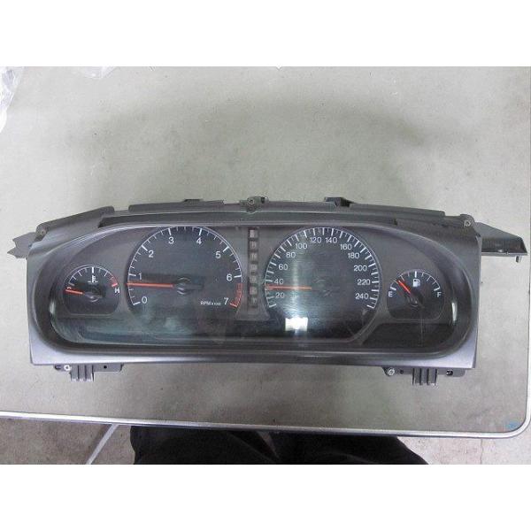 **** 商品説明を必ずご確認ください ****部品管理番号：000760789161400部品名：スピードメーター部品区分：コア部品管理品番：G9175部品カラー：車名：キャデラック セビル 車両タイプ名：4ドアセダン認定型式：E-AK3...