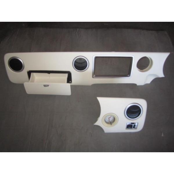 **** 商品説明を必ずご確認ください ****部品管理番号：001130611679900メーカー純正品番：73820-75H20-JA7部品名：センターパネル2点セット部品メーカー品番：73420-75H00メーカー代替品番：73831...