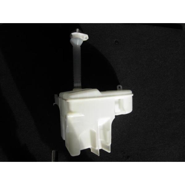 **** 商品説明を必ずご確認ください ****部品管理番号：001178392367300メーカー純正品番：85315-30360部品名：ウォッシャータンク部品区分：リサイクル品管理品番：T9223車名：クラウン車両タイプ名：4ドアセダン...