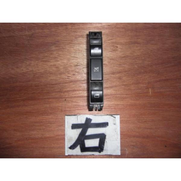 **** 商品説明を必ずご確認ください ****部品管理番号：001295338061900メーカー純正品番：61.31-8381518部品名：パワーウインドウスイッチ部品区分：リサイクル品管理品番：V9580車名：BMW 3シリーズ車両タ...