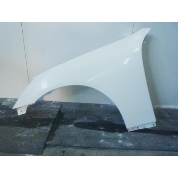 **** 商品説明を必ずご確認ください ****部品管理番号：001328095510700メーカー純正品番：63101-AL530部品名：左Fフェンダー部品区分：リサイクル品管理品番：U7496部品カラー：ホワイトパール(3P)車名：スカ...