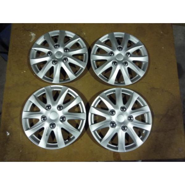 **** 商品説明を必ずご確認ください ****部品管理番号：001402588847220部品名：ホイールキャップ部品区分：リサイクル品管理品番：X2205車名：トッポBJ車両タイプ名：5ドアハッチバック通称型式：H42AHLRDA認定型...