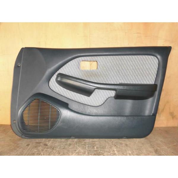 **** 商品説明を必ずご確認ください ****部品管理番号：001505217913150メーカー純正品番：80900-1N221部品名：右Fドアトリム部品区分：リサイクル品管理品番：X8627車名：パルサー車両タイプ名：4ドアセダン通称...