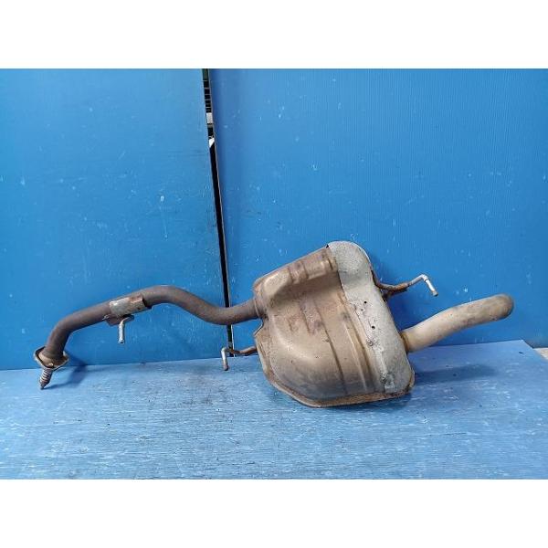 **** 商品説明を必ずご確認ください ****部品管理番号：001645958422500メーカー純正品番：LFD7-40-100部品名：Rマフラー部品区分：リサイクル品管理品番：AC2768車名：ビアンテ車両タイプ名：5DBOXワゴン通...