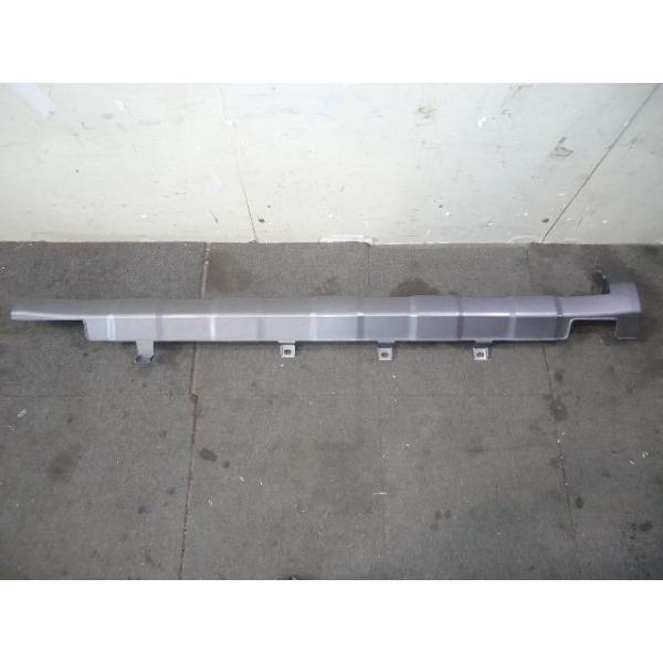 **** 商品説明を必ずご確認ください ****部品管理番号：001646126513700メーカー純正品番：71800-SWA-901ZA部品名：右サイドステップ部品区分：リサイクル品管理品番：Z7416車名：ＣＲ−Ｖ車両タイプ名：5DJ...