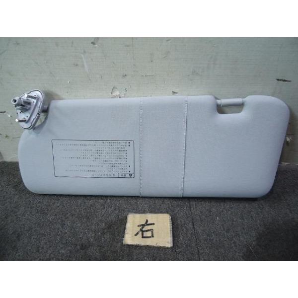 **** 商品説明を必ずご確認ください ****部品管理番号：001646131177350メーカー純正品番：83230-SWA-J83ZA部品名：サンバイザー部品区分：リサイクル品管理品番：Z7461車名：ＣＲ−Ｖ車両タイプ名：5DJワゴ...