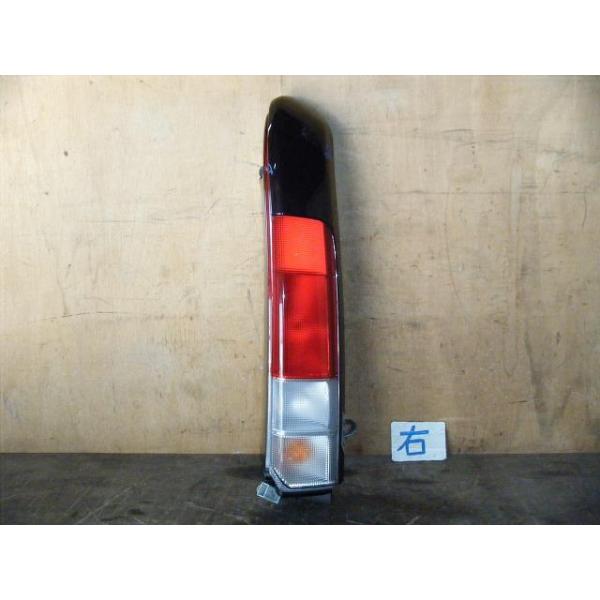 **** 商品説明を必ずご確認ください ****部品管理番号：001674152615500部品メーカー：コイトメーカー純正品番：33501-S4R-013部品名：右テールランプ部品メーカー品番：220-22338部品区分：リサイクル品管理...