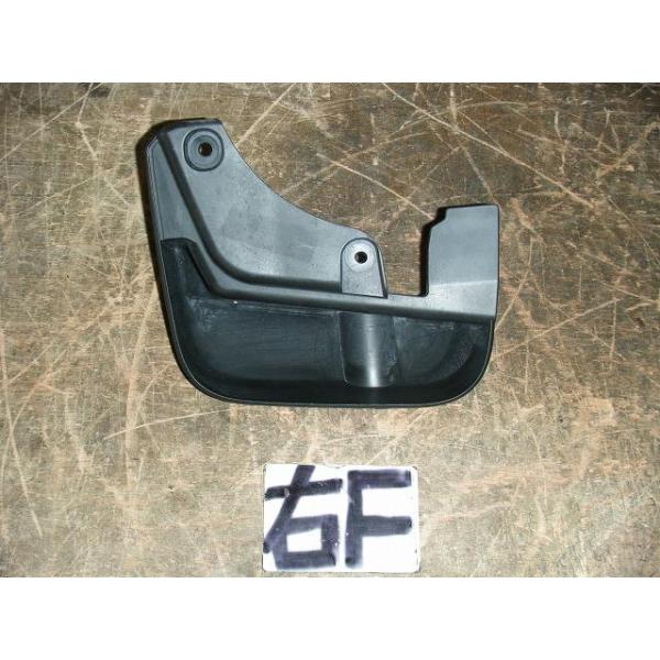 **** 商品説明を必ずご確認ください ****部品管理番号：001700650610610部品名：右Fマッドガード部品区分：リサイクル品管理品番：AA2061部品カラー：無塗装黒車名：フォレスター車両タイプ名：5DJワゴン通称型式：SH5...