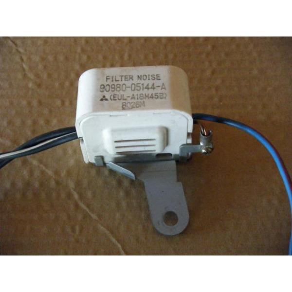 **** 商品説明を必ずご確認ください ****部品管理番号：001701495869950部品名：ノイズフィルター部品区分：リサイクル品管理品番：AA2210車名：クレスタ車両タイプ名：4ドアセダン通称型式：GX81CEPQK認定型式：E...