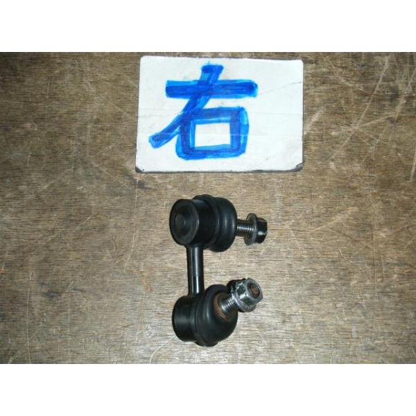 **** 商品説明を必ずご確認ください ****部品管理番号：211211000257151メーカー純正品番：51320-S3C-003部品名：右Fスタビライザーリンク部品区分：リサイクル品管理品番：AA5984車名：バモス車両タイプ名：ケ...