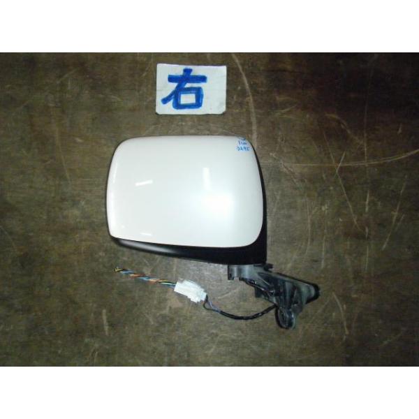 **** 商品説明を必ずご確認ください ****部品管理番号：220106000313500メーカー純正品番：84701-58J00-Z7T部品名：右サイドミラーメーカー代替品番：84701-58J02-Z7T部品区分：リサイクル品管理品番...