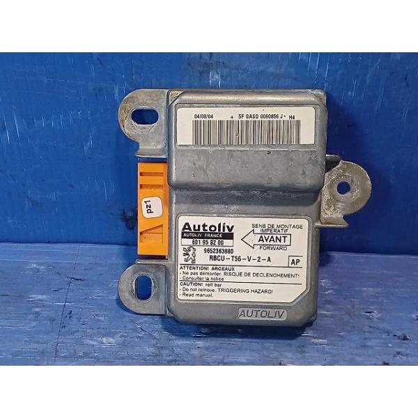 **** 商品説明を必ずご確認ください ****部品管理番号：220301000169950部品メーカー：Autoliv部品名：エアバックコンピューター部品区分：リサイクル品管理品番：AC4216車名：プジョー 307車両タイプ名：コンバー...