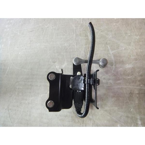 **** 商品説明を必ずご確認ください ****部品管理番号：221005000161460メーカー純正品番：53820-6A00C部品名：ハイトコントロールセンサー部品メーカー品番：A172957-2部品区分：リサイクル品管理品番：AB7...